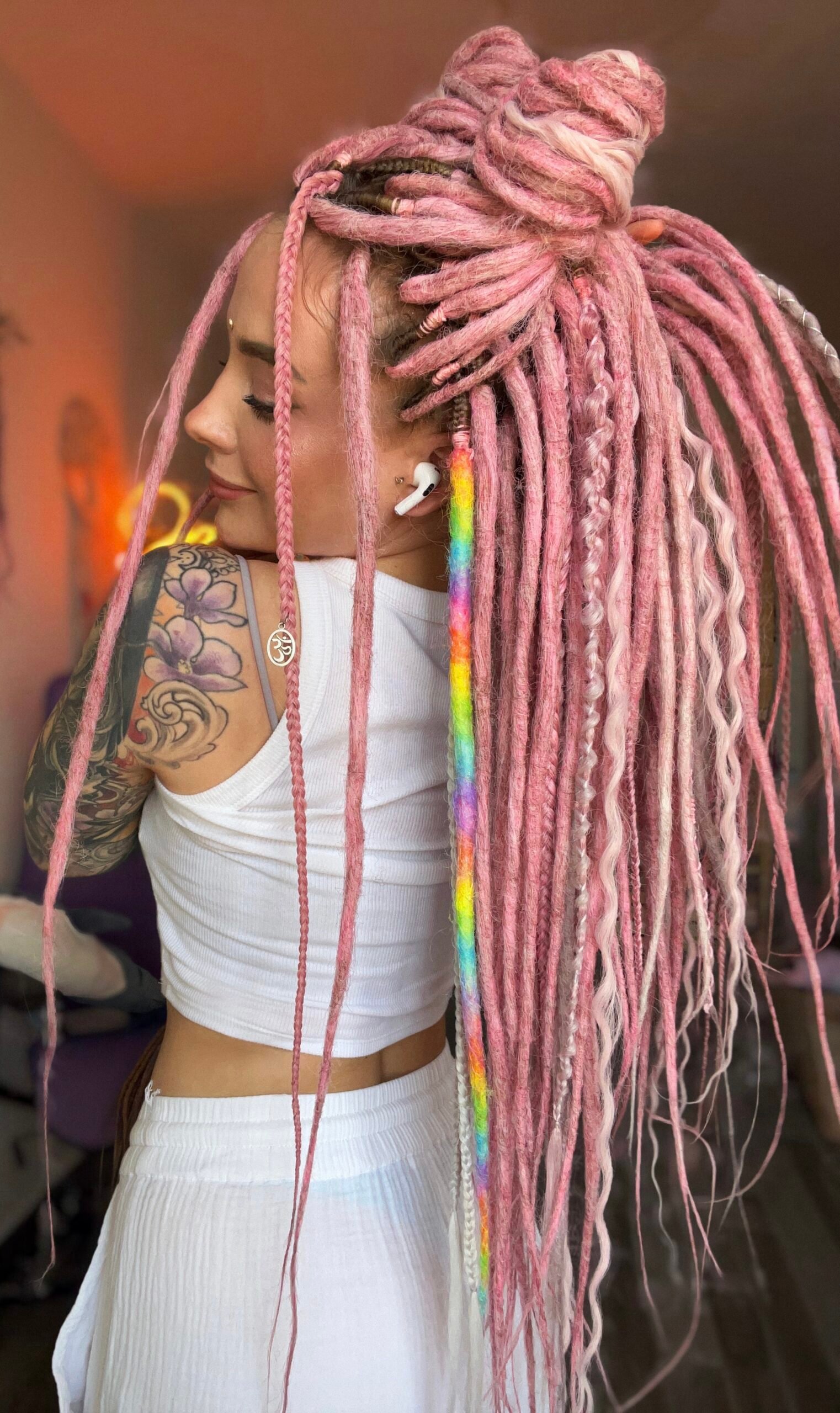 Temporary Smooth Soft Dreads – Pre-made online course by @idariaexplorer - dreadscorner.com